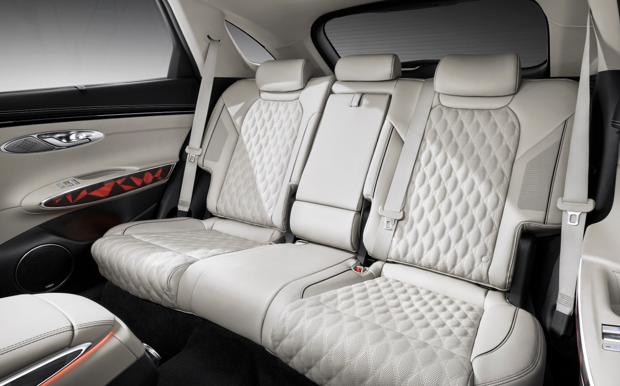 捷尼赛思GV70中型豪华SUV价格与预约试驾 | 捷尼赛思官网